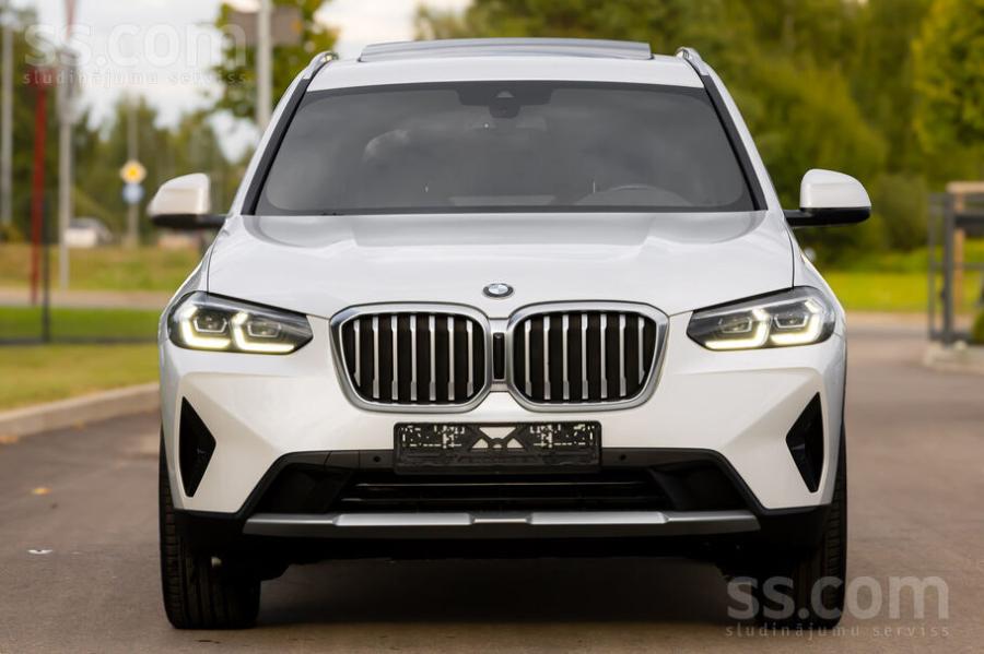 Balts BMW X3 2022 Jelgava, ar dzinēja tilpumu 2.00 L un nobraukumu 0 tūkst. km par 27500 €, foto 3 vietnē AUTOMOTO.COM.LV