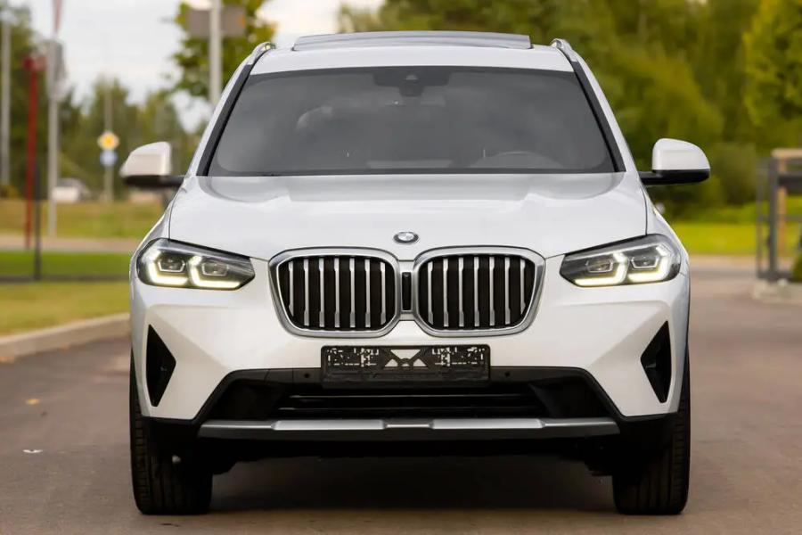 Balts BMW X3 2022 Jelgava, ar dzinēja tilpumu 2.00 L un nobraukumu 147 tūkst. km par 27500 €, foto 3 vietnē AUTOMOTO.COM.LV