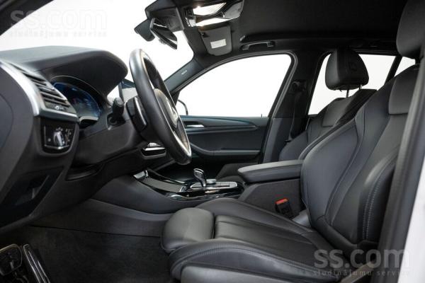Balts BMW X3 2022 Rīga, ar dzinēja tilpumu 2.00 L un nobraukumu 61 tūkst. km par 44000 €, foto 8 vietnē AUTOMOTO.COM.LV