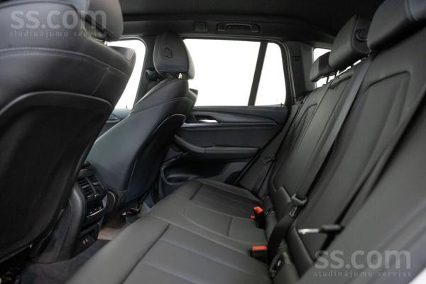 Balts BMW X3 2022 Rīga, ar dzinēja tilpumu 2.00 L un nobraukumu 61 tūkst. km par 44000 €, foto 9 vietnē AUTOMOTO.COM.LV