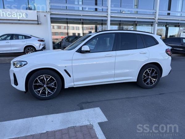 White BMW X3 2023 in Riga, with an engine capacity of 2.00 L and mileage of 137 thousand km for 38500 €, photo 6 on AUTOMOTO.COM.LV