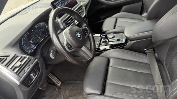 White BMW X3 2023 in Riga, with an engine capacity of 2.00 L and mileage of 137 thousand km for 38500 €, photo 8 on AUTOMOTO.COM.LV