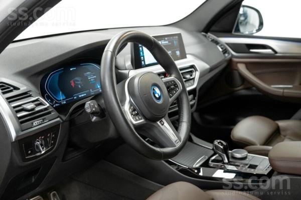 White BMW X3 2023 in Riga, with an engine capacity of 2.00 L and mileage of 77 thousand km for 44500 €, photo 10 on AUTOMOTO.COM.LV