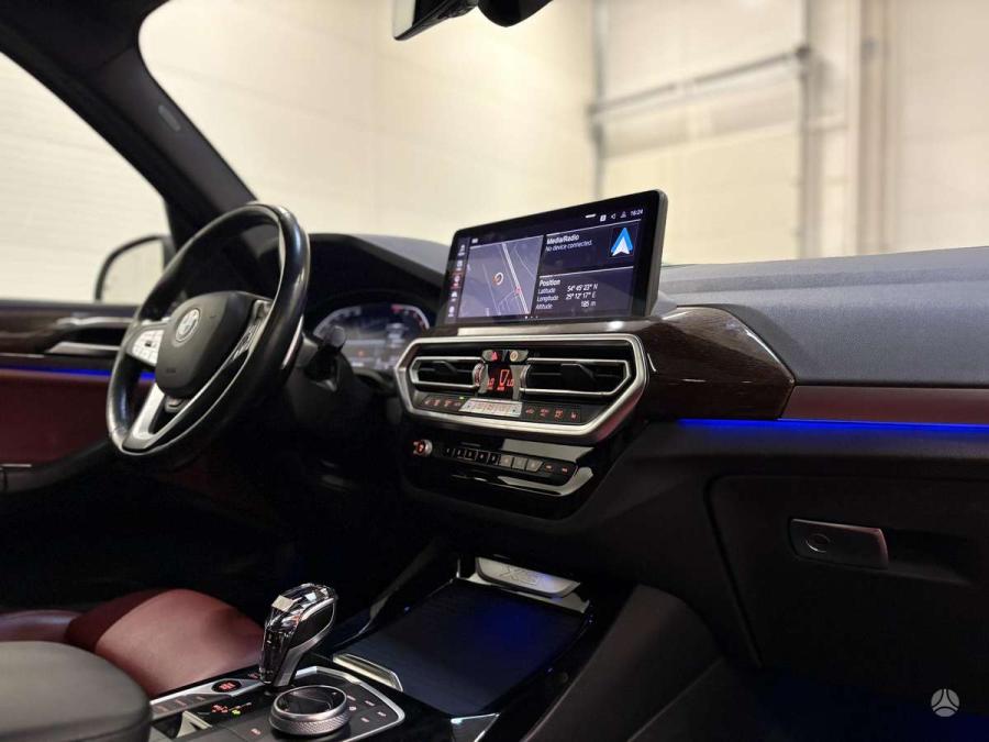Balts BMW X3 2023 Viļņa, ar dzinēja tilpumu 2.00 L un nobraukumu 141 tūkst. km par 31990 €, foto 19 vietnē AUTOMOTO.COM.LV