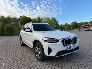 White BMW X3 2024 in Vilnius, with an engine capacity of 2.00 L and mileage of 27 thousand km for 34900 €, photo 3 on AUTOMOTO.COM.LV