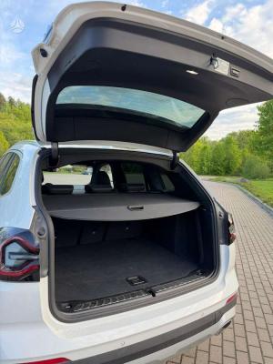 White BMW X3 2024 in Vilnius, with an engine capacity of 2.00 L and mileage of 27 thousand km for 34900 €, photo 14 on AUTOMOTO.COM.LV