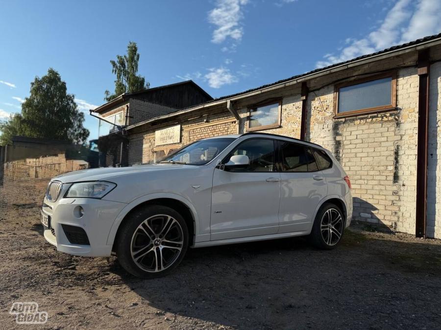 Balts BMW X3 2011 Kauņa, ar dzinēja tilpumu 3.00 L un nobraukumu 301 tūkst. km par 6500 €, foto 1 vietnē AUTOMOTO.COM.LV