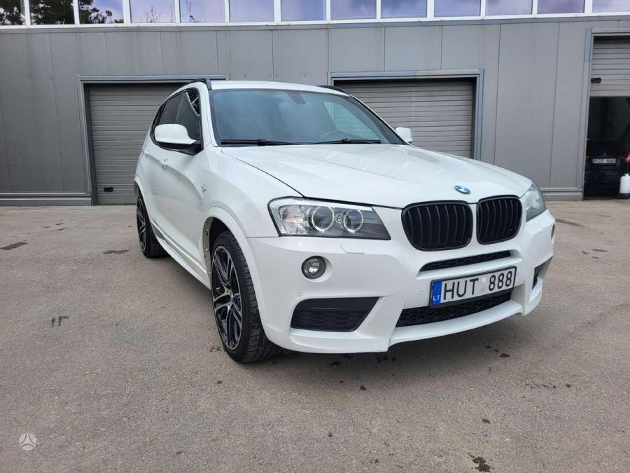 White BMW X3 2012 in Kaunas, with an engine capacity of 2.00 L and mileage of 259 thousand km for 11900 €, photo 1 on AUTOMOTO.COM.LV
