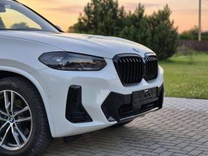 White BMW X3 2018 in Vilnius, with an engine capacity of 2.00 L and mileage of 181 thousand km for 26950 €, photo 5 on AUTOMOTO.COM.LV