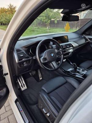 White BMW X3 2018 in Vilnius, with an engine capacity of 2.00 L and mileage of 181 thousand km for 26950 €, photo 9 on AUTOMOTO.COM.LV
