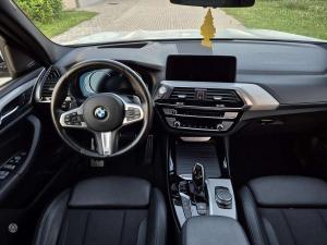 White BMW X3 2018 in Vilnius, with an engine capacity of 2.00 L and mileage of 181 thousand km for 26950 €, photo 16 on AUTOMOTO.COM.LV