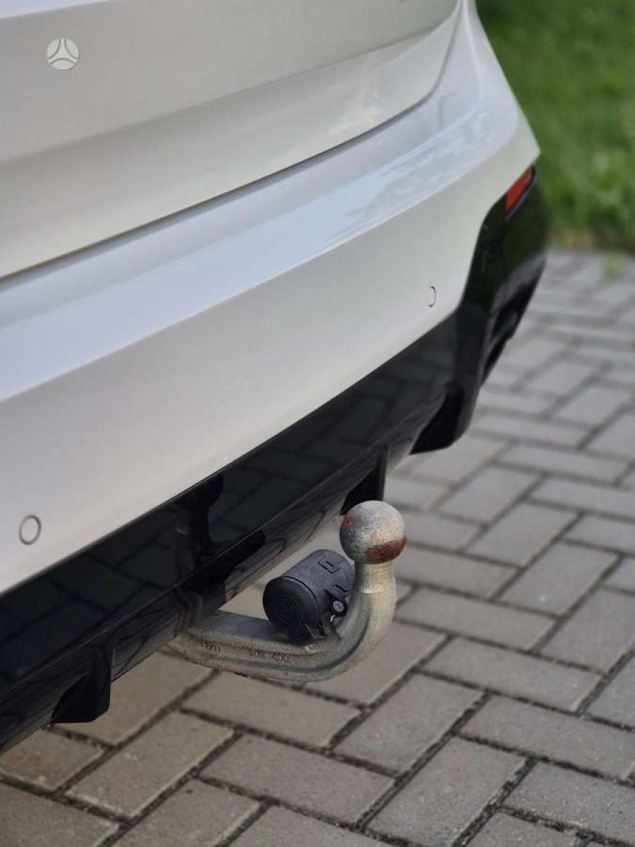 White BMW X3 2018 in Vilnius, with an engine capacity of 2.00 L and mileage of 181 thousand km for 26950 €, photo 26 on AUTOMOTO.COM.LV
