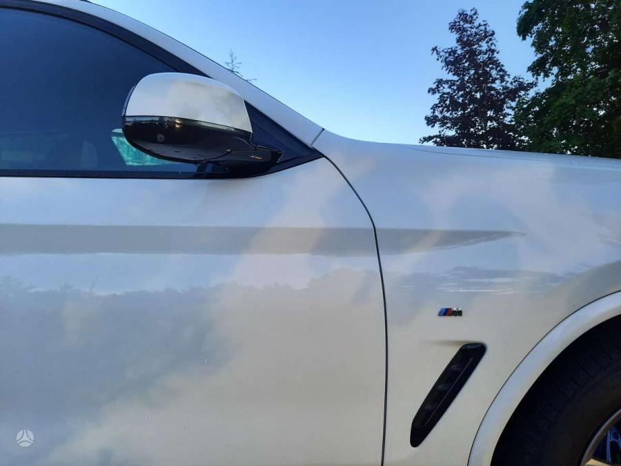 White BMW X3 2019 in Siauliai, with an engine capacity of 2.00 L and mileage of 163 thousand km for 23700 €, photo 9 on AUTOMOTO.COM.LV