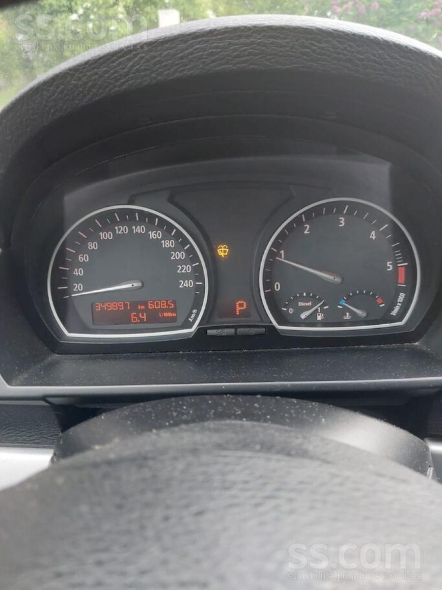 Белый БМВ Х3 2009 в Алуксне, объемом двигателя 2.00 л и пробегом 350 тыс. км за 5000 €, фото 5 на AUTOMOTO.COM.LV