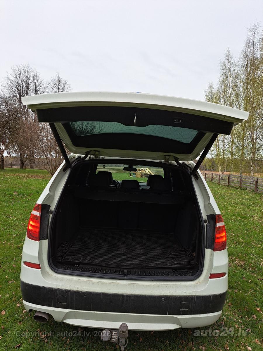 White BMW X3 2011 in Tallinn, with an engine capacity of 2.00 L and mileage of 355 thousand km for 6999 €, photo 8 on AUTOMOTO.COM.LV