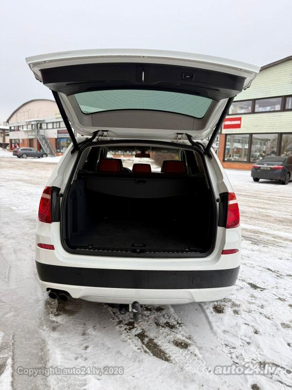 White BMW X3 2012 in Parnu, with an engine capacity of 3.00 L and mileage of 213 thousand km for 11999 €, photo 11 on AUTOMOTO.COM.LV