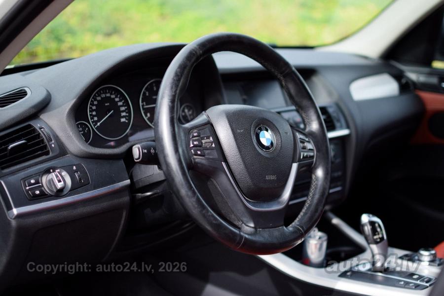 Balts BMW X3 2012 Tallina, ar dzinēja tilpumu 2.00 L un nobraukumu 360 tūkst. km par 10000 €, foto 10 vietnē AUTOMOTO.COM.LV