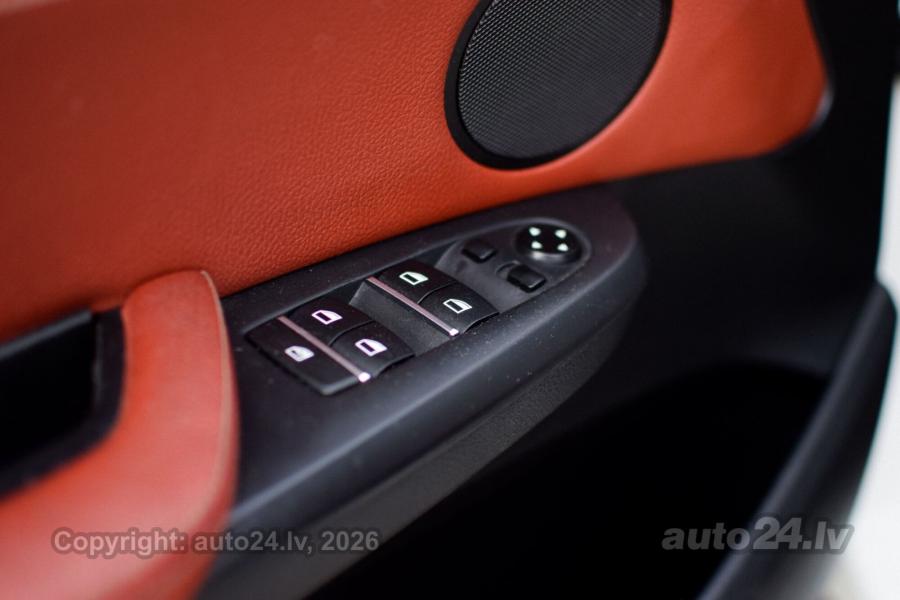Balts BMW X3 2012 Tallina, ar dzinēja tilpumu 2.00 L un nobraukumu 360 tūkst. km par 10000 €, foto 12 vietnē AUTOMOTO.COM.LV