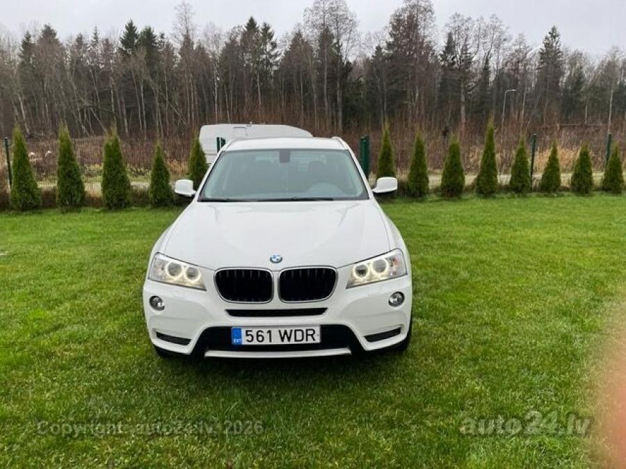 White BMW X3 2013 in Tallinn, with an engine capacity of 2.00 L and mileage of 281 thousand km for 12900 €, photo 4 on AUTOMOTO.COM.LV