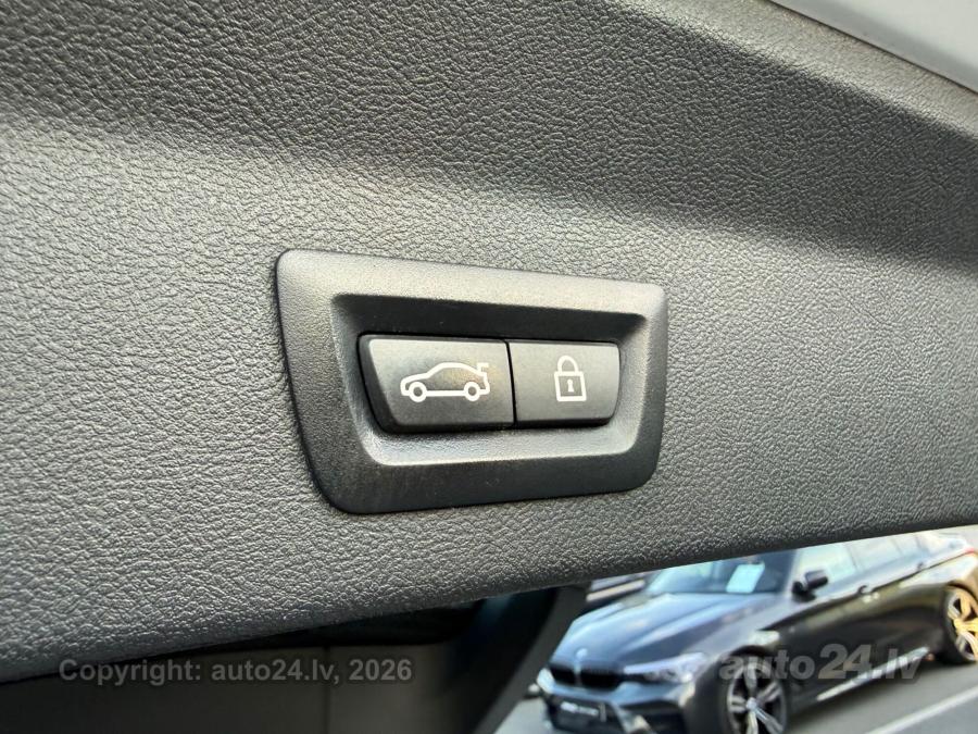 White BMW X3 2019 in Tallinn, with an engine capacity of 2.00 L and mileage of 170 thousand km for 23990 €, photo 14 on AUTOMOTO.COM.LV