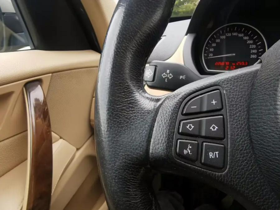 Yellow BMW X3 2007 in Kuldiga, with an engine capacity of 2.50 L and mileage of 227 thousand km for 6800 €, photo 12 on AUTOMOTO.COM.LV
