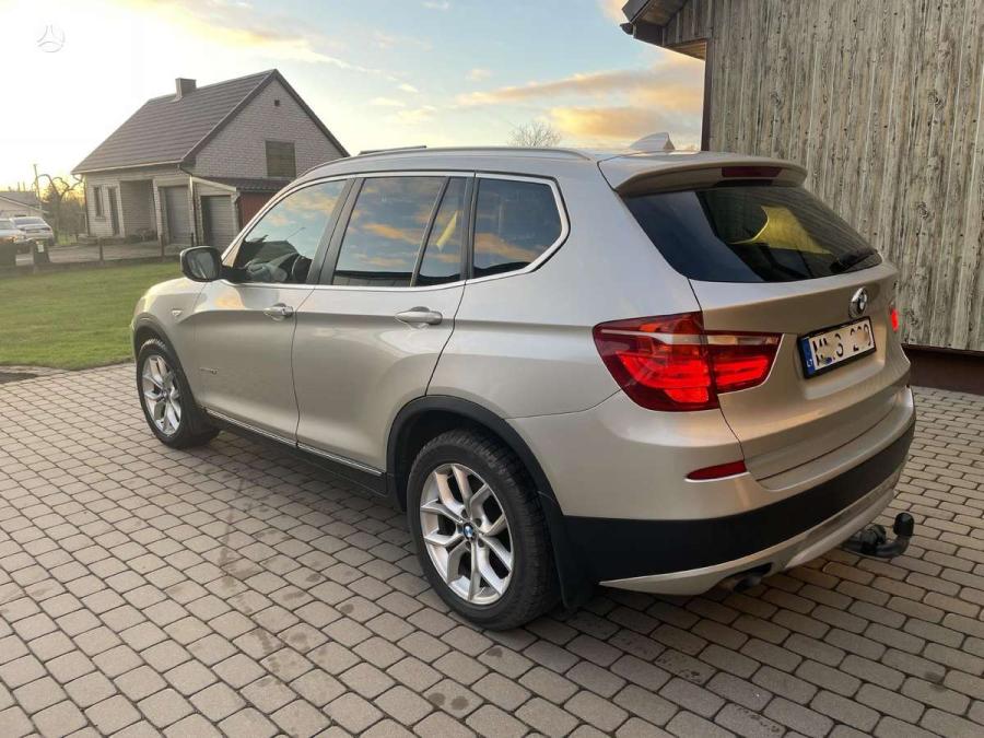 Yellow BMW X3 2011 in Plunge, with an engine capacity of 2.00 L and mileage of 338 thousand km for 8600 €, photo 6 on AUTOMOTO.COM.LV