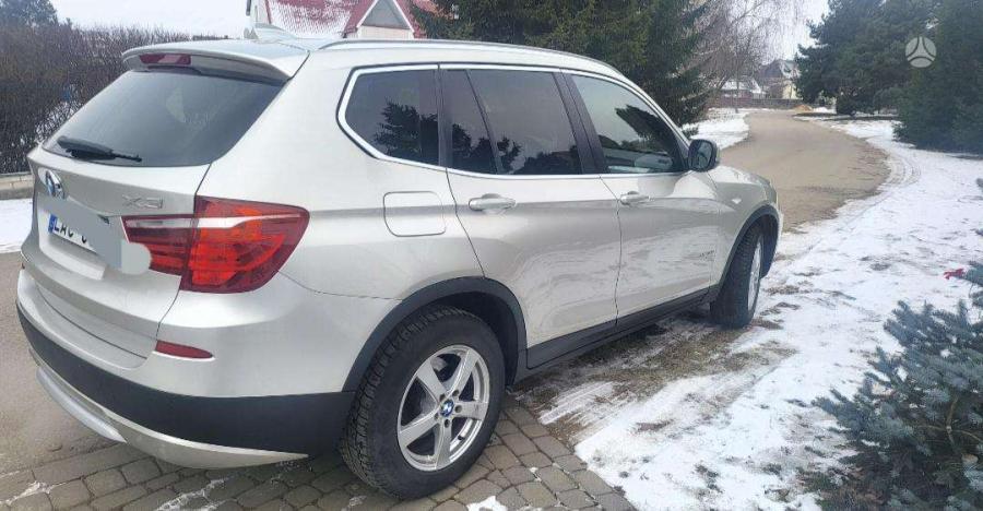 Yellow BMW X3 2011 in Vilnius, with an engine capacity of 2.00 L and mileage of 280 thousand km for 13500 €, photo 3 on AUTOMOTO.COM.LV