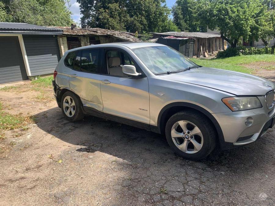 Dzeltens BMW X3 2012 Kaišiadorys, ar dzinēja tilpumu 2.98 L un nobraukumu 278 tūkst. km par 3750 €, foto 7 vietnē AUTOMOTO.COM.LV