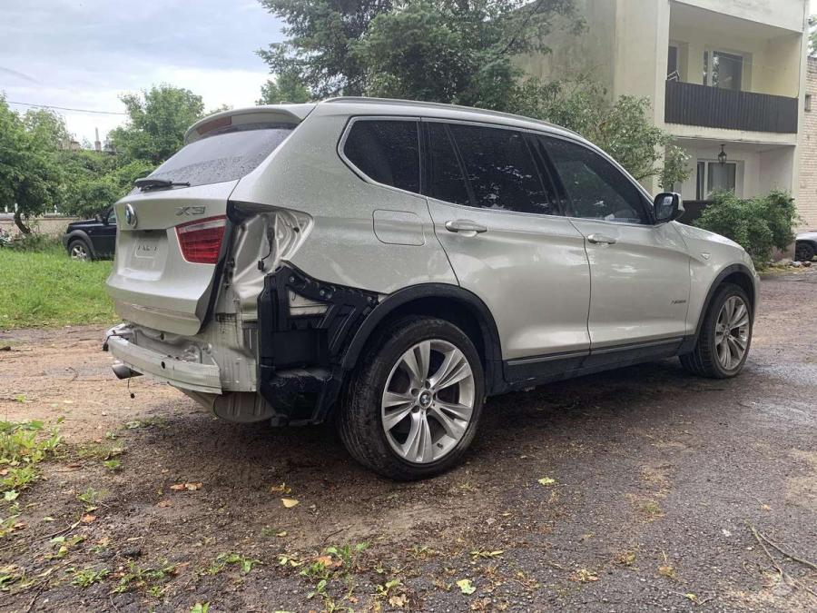 Yellow BMW X3 2012 in Kaunas, with an engine capacity of 2.98 L and mileage of 261 thousand km for 4500 €, photo 6 on AUTOMOTO.COM.LV