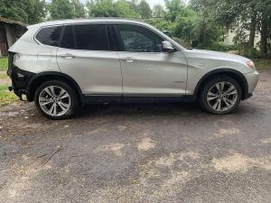 Yellow BMW X3 2012 in Kaunas, with an engine capacity of 2.98 L and mileage of 261 thousand km for 4500 €, photo 7 on AUTOMOTO.COM.LV