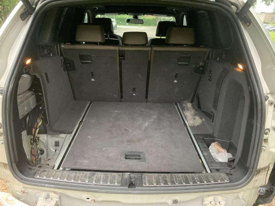 Yellow BMW X3 2012 in Kaunas, with an engine capacity of 2.98 L and mileage of 261 thousand km for 4500 €, photo 12 on AUTOMOTO.COM.LV