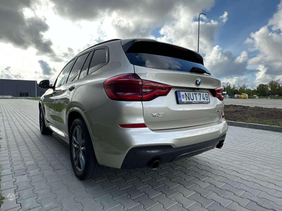 Yellow BMW X3 2019 in Klaipeda, with an engine capacity of 2.00 L and mileage of 133 thousand km for 26300 €, photo 5 on AUTOMOTO.COM.LV