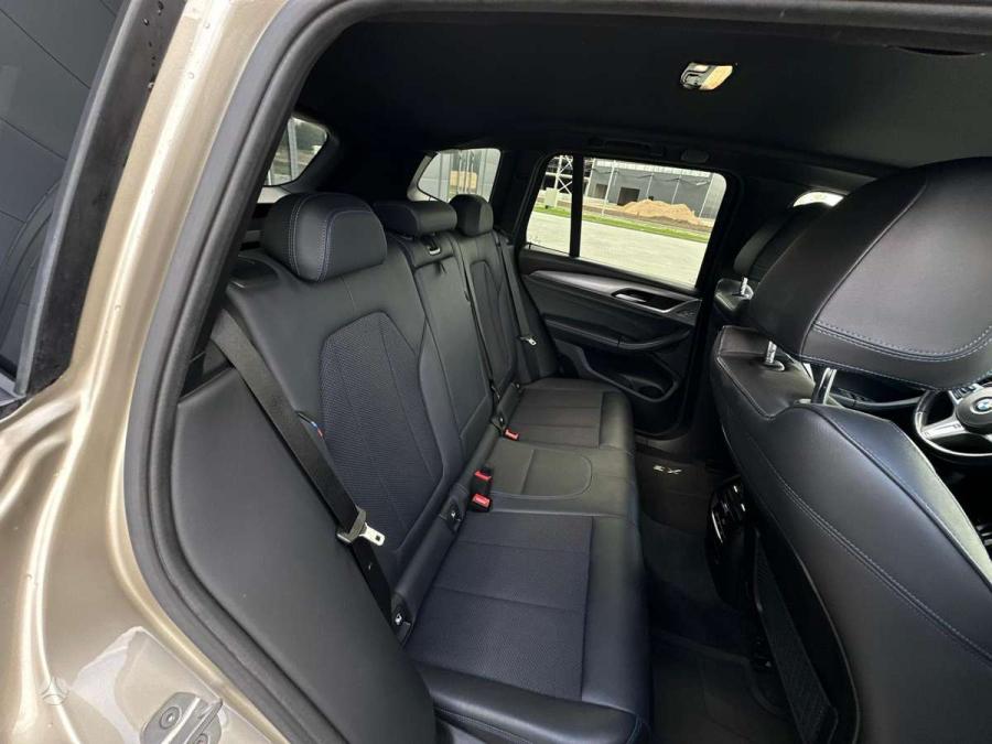 Yellow BMW X3 2019 in Klaipeda, with an engine capacity of 2.00 L and mileage of 133 thousand km for 26300 €, photo 11 on AUTOMOTO.COM.LV