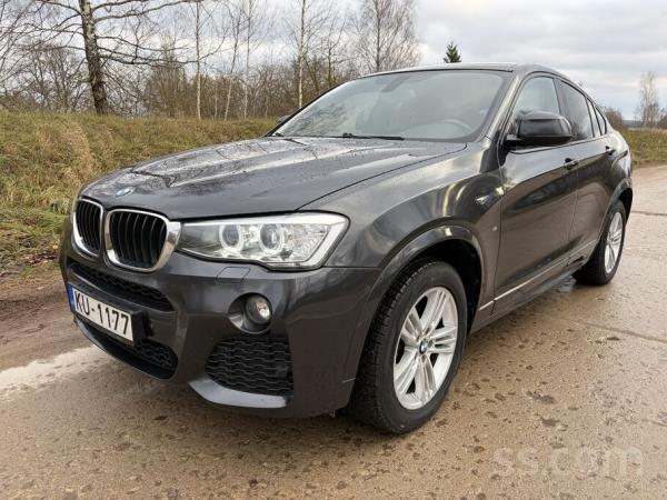 Black BMW X4 2017 in Riga, with an engine capacity of 2.00 L and mileage of 151 thousand km for 19400 €, photo 2 on AUTOMOTO.COM.LV
