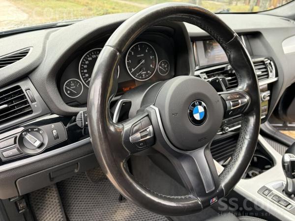 Black BMW X4 2017 in Riga, with an engine capacity of 2.00 L and mileage of 151 thousand km for 19400 €, photo 10 on AUTOMOTO.COM.LV