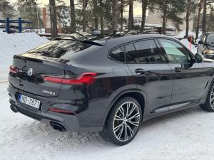Black BMW X4 2018 in Jekabpils, with an engine capacity of 3.00 L and mileage of 167 thousand km for 28850 €, photo 6 on AUTOMOTO.COM.LV