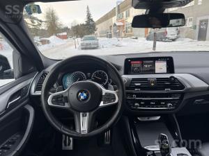 Black BMW X4 2018 in Jekabpils, with an engine capacity of 3.00 L and mileage of 167 thousand km for 28850 €, photo 10 on AUTOMOTO.COM.LV