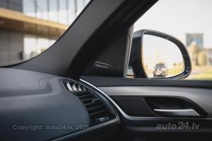 Black BMW X4 2019 in Tallinn, with an engine capacity of 3.00 L and mileage of 167 thousand km for 32990 €, photo 20 on AUTOMOTO.COM.LV