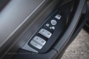 Black BMW X4 2019 in Tallinn, with an engine capacity of 3.00 L and mileage of 167 thousand km for 32990 €, photo 21 on AUTOMOTO.COM.LV
