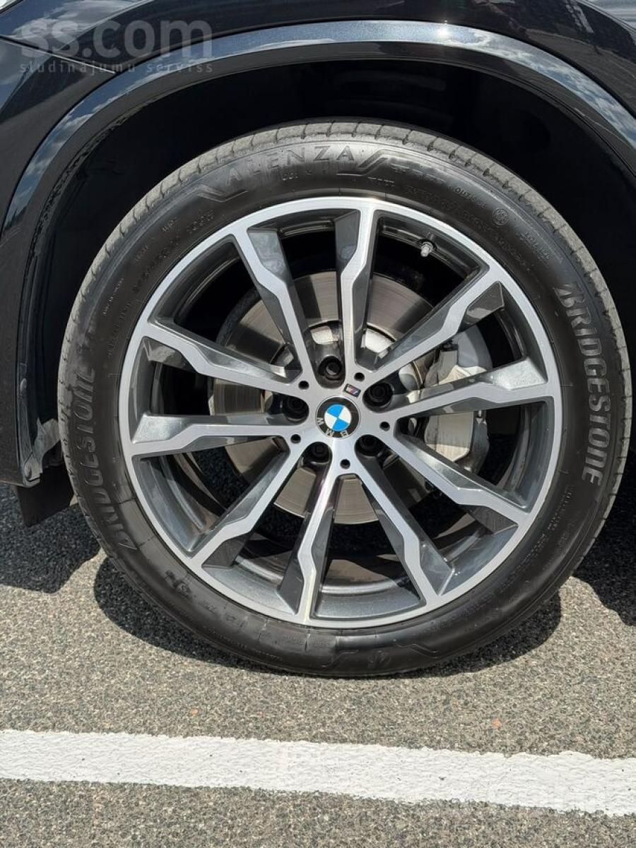 Melns BMW X4 2024 Rīga, ar dzinēja tilpumu 3.00 L un nobraukumu 72 tūkst. km par 55500 €, foto 5 vietnē AUTOMOTO.COM.LV