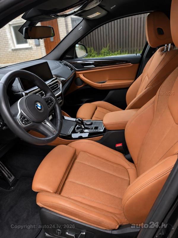 Black BMW X4 2024 in Riga, with an engine capacity of 3.00 L and mileage of 71 thousand km for 54340 €, photo 8 on AUTOMOTO.COM.LV