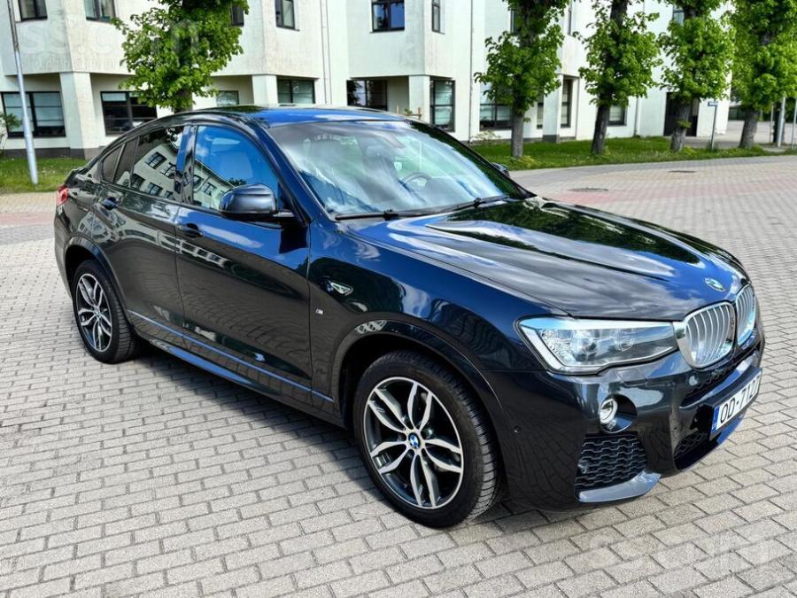 Black BMW X4 2014 in Riga, with an engine capacity of 3.00 L and mileage of 212 thousand km for 17000 €, photo 3 on AUTOMOTO.COM.LV