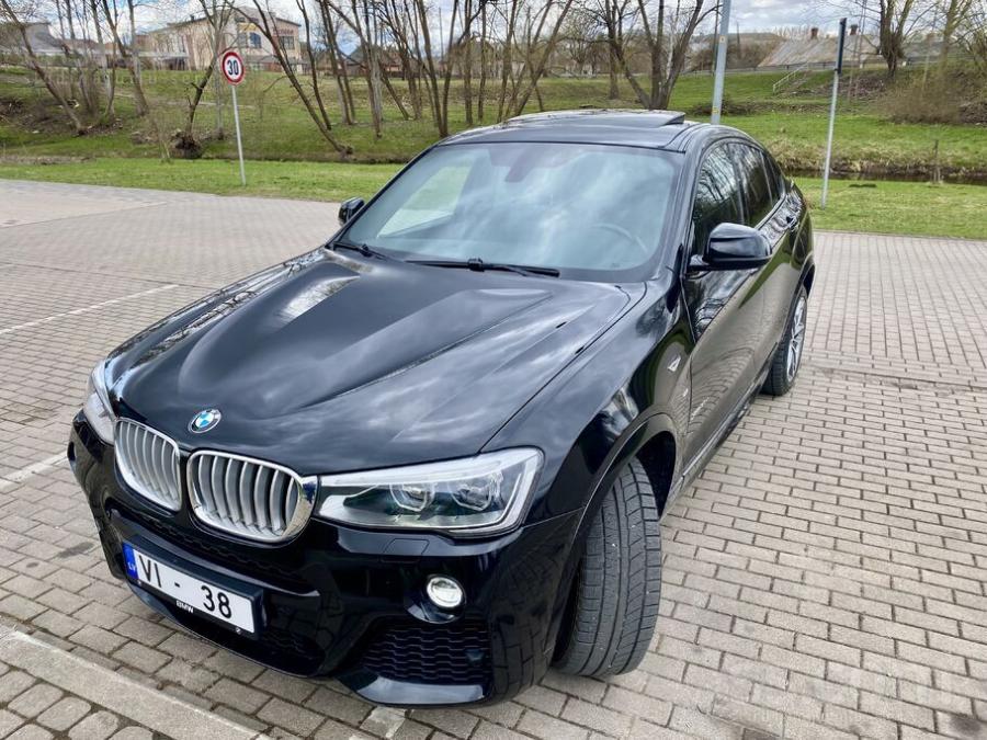 Black BMW X4 2014 in Rezekne, with an engine capacity of 3.00 L and mileage of 227 thousand km for 18950 €, photo 5 on AUTOMOTO.COM.LV