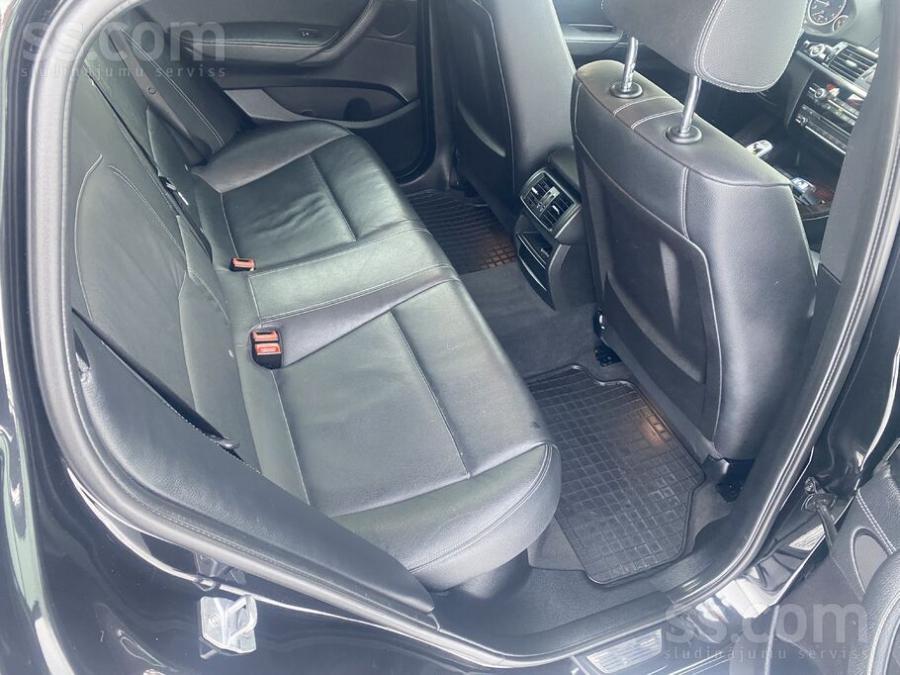 Black BMW X4 2014 in Rezekne, with an engine capacity of 3.00 L and mileage of 227 thousand km for 18950 €, photo 13 on AUTOMOTO.COM.LV