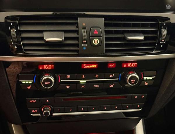 Black BMW X4 2014 in Marijampole, with an engine capacity of 2.99 L and mileage of 277 thousand km for 15999 €, photo 6 on AUTOMOTO.COM.LV