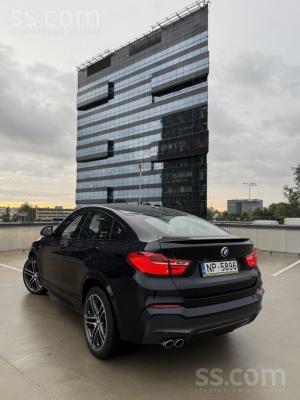 Black BMW X4 2015 in Riga, with an engine capacity of 3.00 L and mileage of 242 thousand km for 21000 €, photo 4 on AUTOMOTO.COM.LV