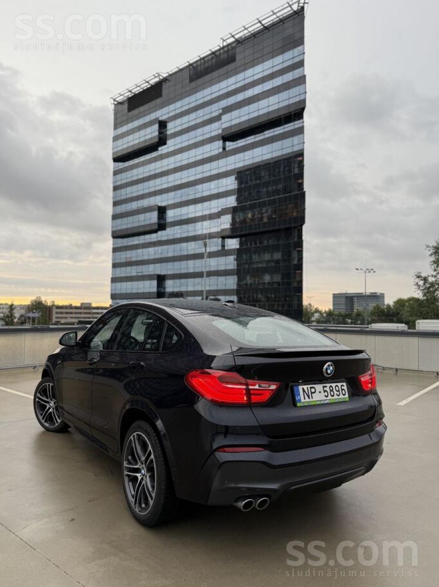Black BMW X4 2015 in Riga, with an engine capacity of 3.00 L and mileage of 242 thousand km for 21000 €, photo 4 on AUTOMOTO.COM.LV