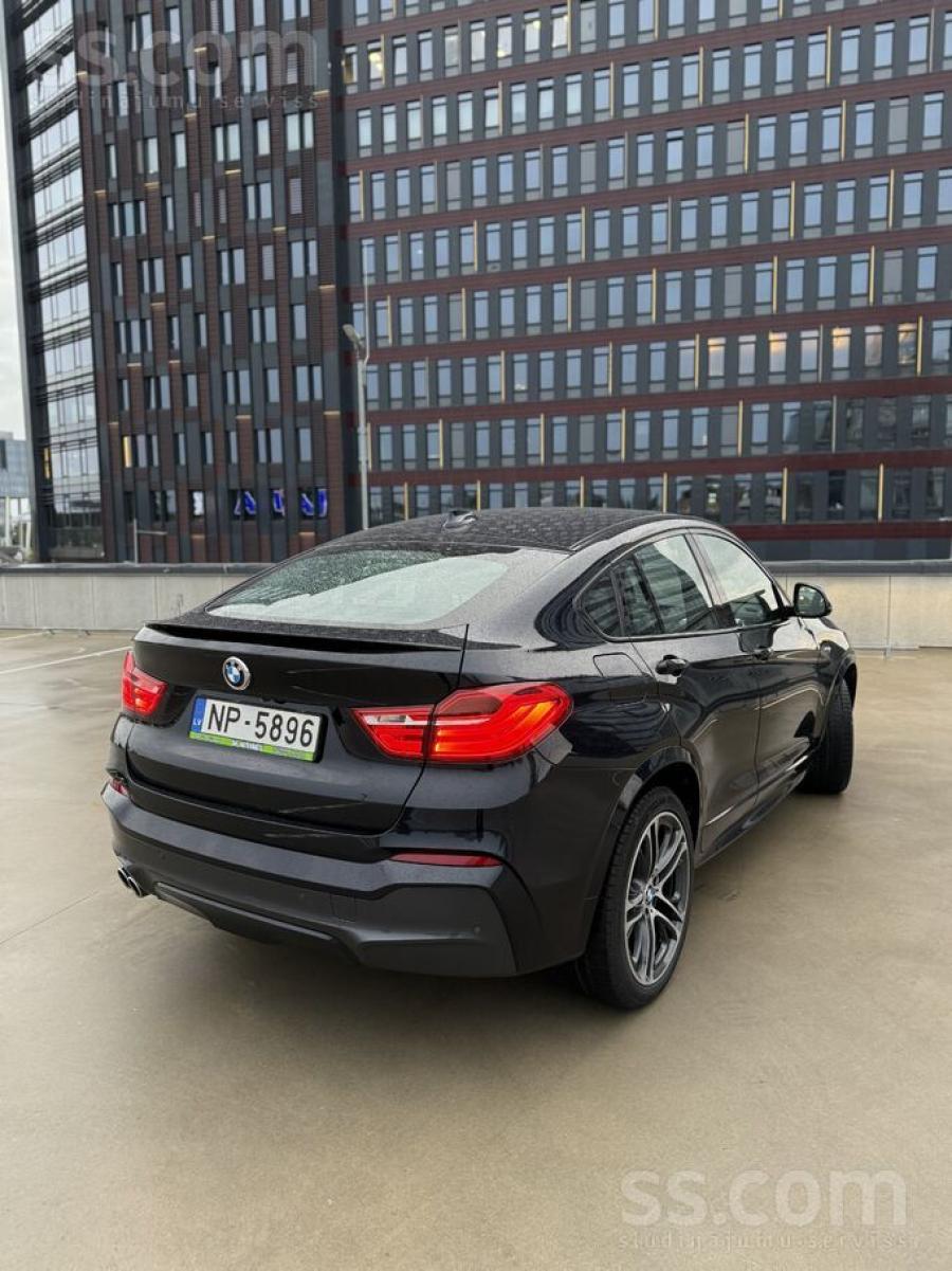 Black BMW X4 2015 in Riga, with an engine capacity of 3.00 L and mileage of 242 thousand km for 21000 €, photo 5 on AUTOMOTO.COM.LV