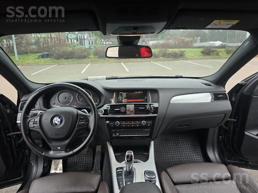 Black BMW X4 2015 in Riga, with an engine capacity of 3.00 L and mileage of 289 thousand km for 19500 €, photo 9 on AUTOMOTO.COM.LV