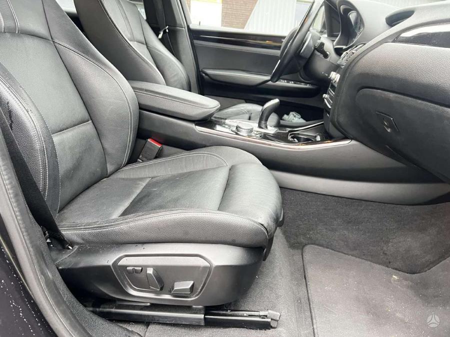 Black BMW X4 2015 in Vilnius, with an engine capacity of 2.99 L and mileage of 102 thousand km for 16000 €, photo 25 on AUTOMOTO.COM.LV